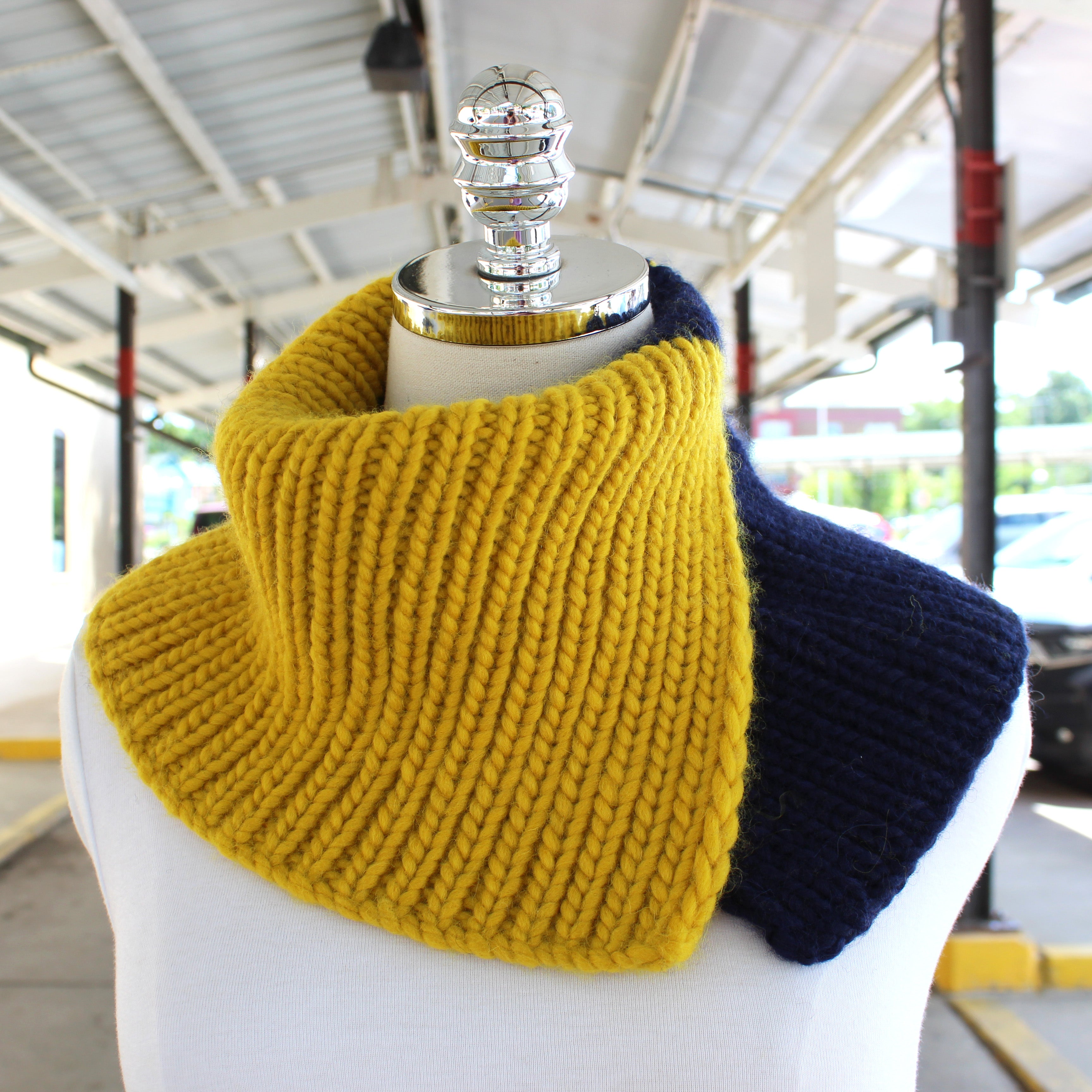 Maize & Blue Double Split Color-Blocked Cowl Kit, Fibre Co. &Make Supe ...