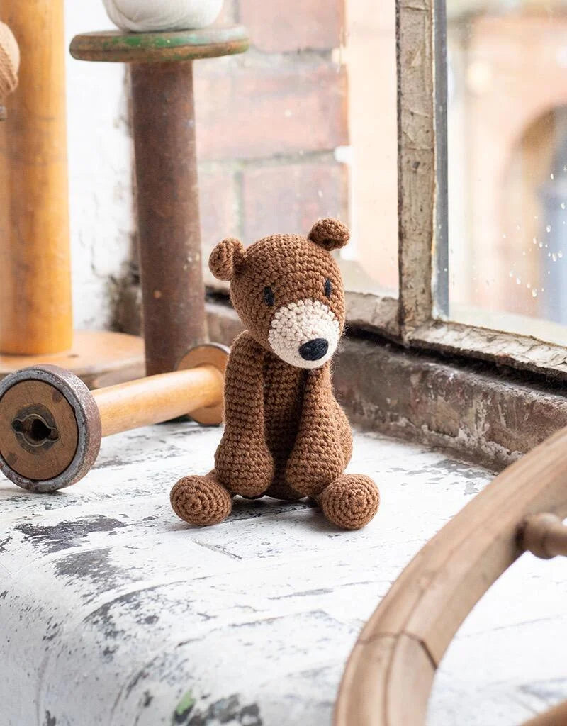 Penelope the Brown Bear (Toft Crochet Kit) – Spun