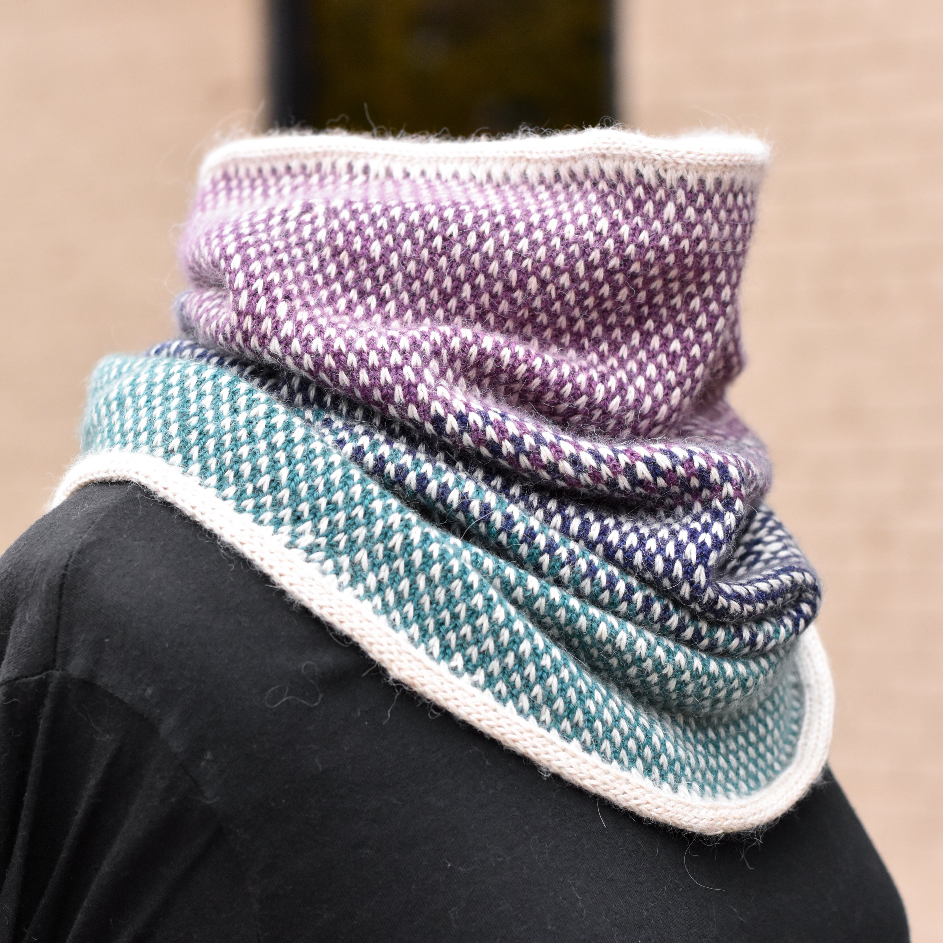 Milky Way Cowl Kit, Fibre Co. Road to China Light – Spun